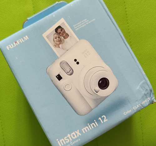 Фотоаппарат Fujifilm Instax Mini 12 ClayWhite нов