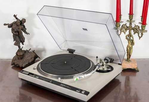 Technics SL-1600MK2 виниловый проигрыватель