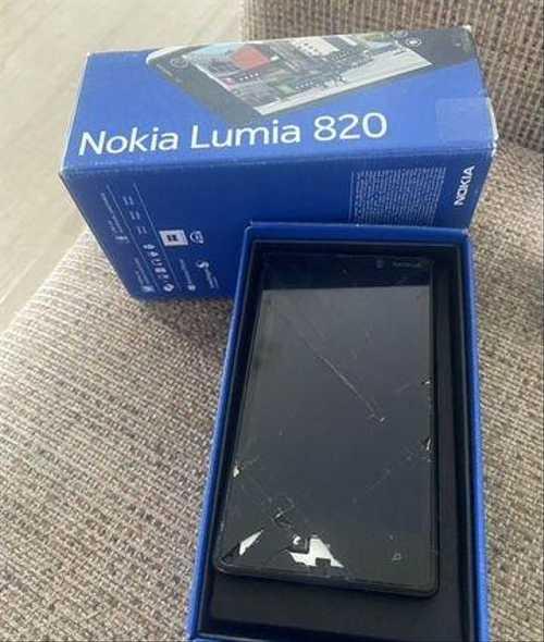 Nokia lumia 820