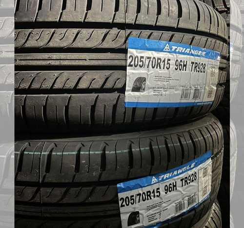 Triangle TR928 205/70 R15 96H