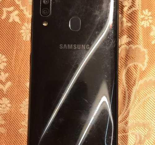 Samsung Galaxy A30, 3/64 ГБ