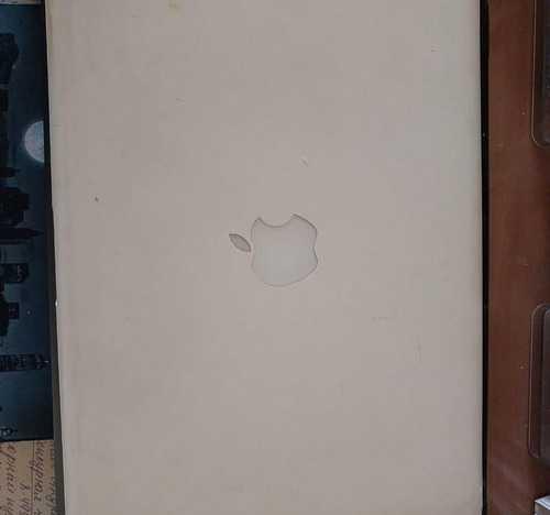 Продаю MacBook