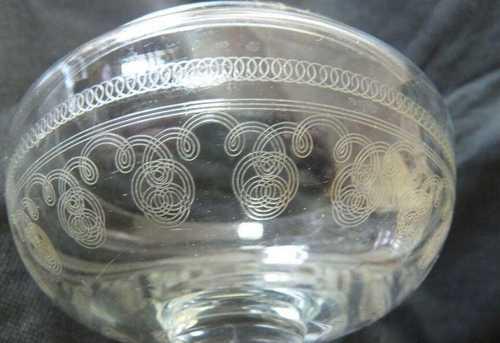 Мальцовское стекло - вазочка на ножке(креманка)