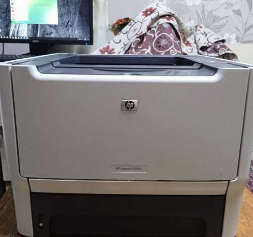 Продам принтер HP LaserJet 2015