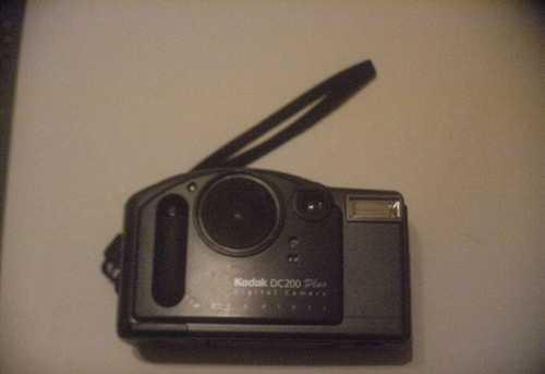 Цифровой фотоаппарат из 90-х Kodak DC200 Plus