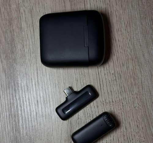 Петличка для iPhone