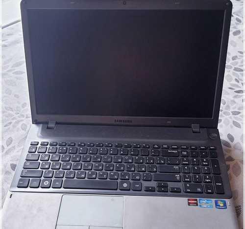 Продам бу ноутбук Samsung NP355V5C