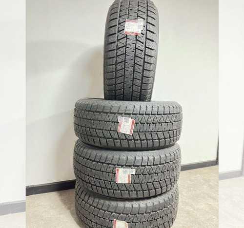 Bridgestone Blizzak DM-V3 275/50 R20 113T