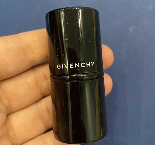 Мини-кисть Кабуки Givenchy