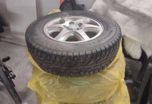 Nokian Tyres Nordman 5 SUV 215/70 R16