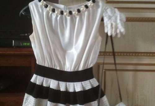 Праздничное оригинальное платье с перчатками