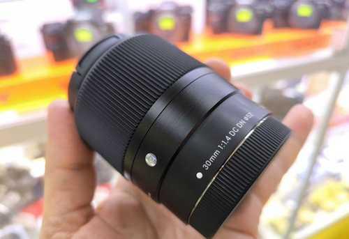 Sigma 30mm f/1.4 DC DN Canon EF-M витрина 55882759