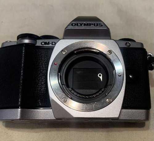 Фотоаппарат Olympus om-d em-10 Body