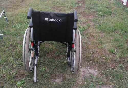2 коляски для инвалидов