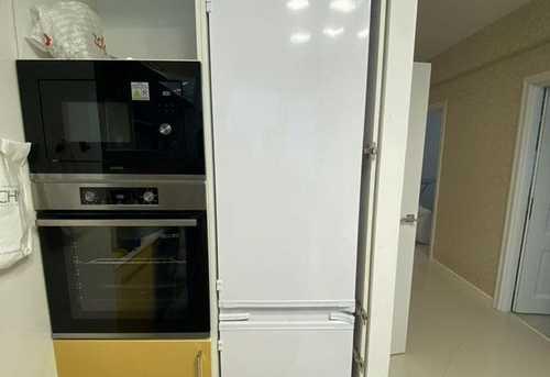 Холодильник встраиваемый Beko bcna306E2S