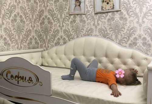 Детская кровать с каретной стяжкой