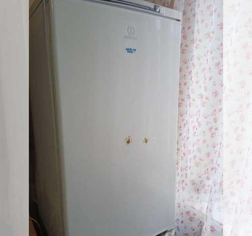 Холодильник indesit no frost бу