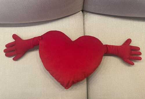Подушка-сердце с руками IKEA
