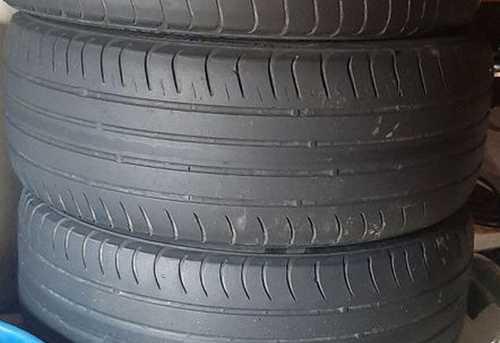 Viatti Strada Asimmetrico 215/50 R17