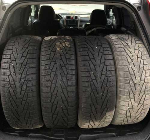 Nokian Tyres Hakkapeliitta 7 SUV 235/60 R18 100T