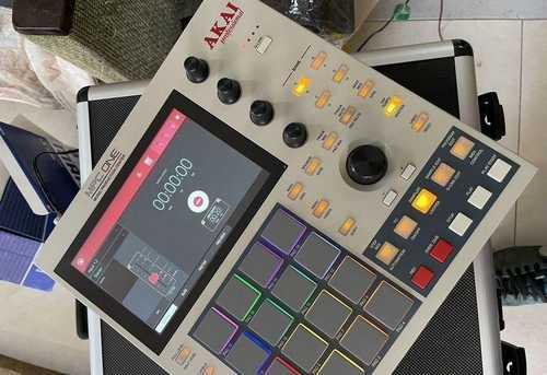 Сэмплер/Грувбокс akai MPC One Retro Edition