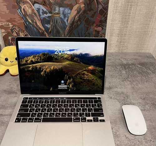 Apple macbook pro 13 2022 m2