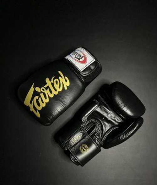 Боксерские перчатки Fairtex