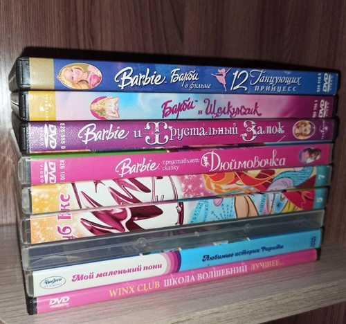 Dvd диски winx и barbie