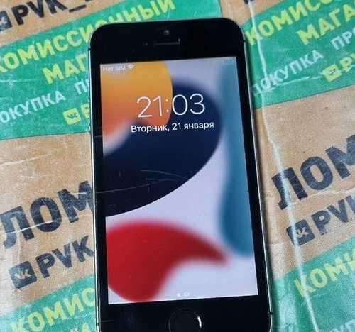 iPhone SE, 32 ГБ