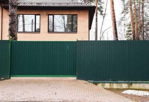 Откатные ворота с врезной калиткой