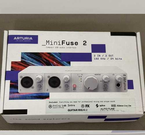 Arturia minifuse 2 white