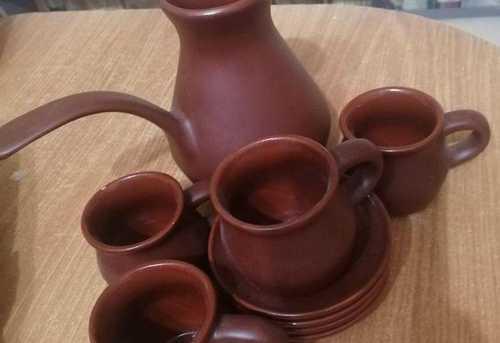 Глиняная турка и чашки