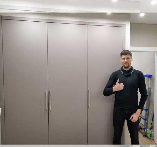 Шкаф распашной. Обустройство квартир мебелью в Каз