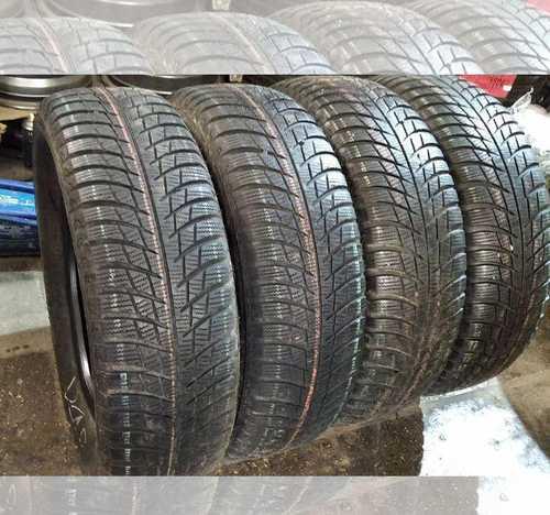 Bridgestone Blizzak LM-001 215/65 R17 99H