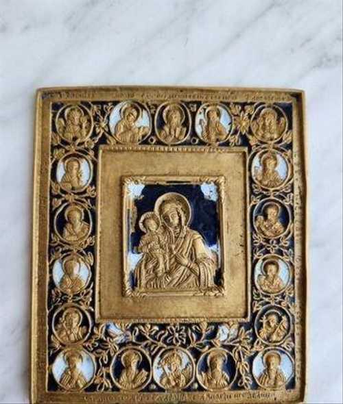 Старинная литая икона Богоматерь Троеручица