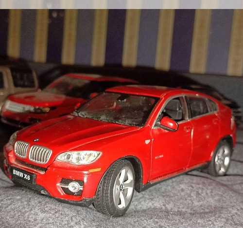 Модель автомобиля BMW X6 E71 1/24