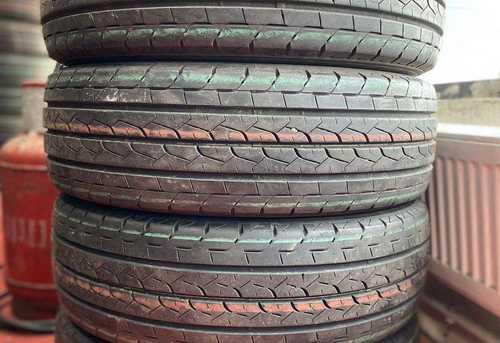 Bridgestone Duravis R660 215/70 R15C 109S