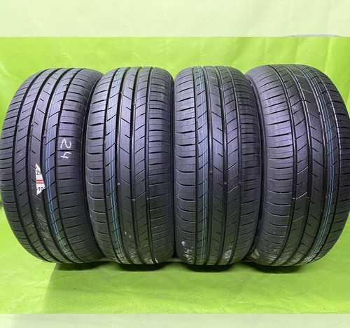 Kumho Ecsta HS52 225/50 R18 99W