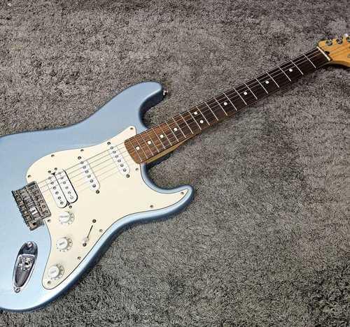 Электрогитара Fender Standard Stratocaster MIM