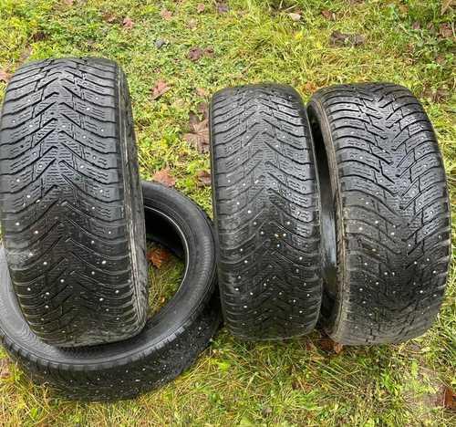 Nokian Tyres Hakkapeliitta 8 SUV 235/55 R18 104T