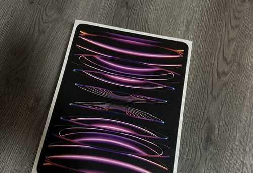 Apple iPad Pro (2022) 12,9" Wi-Fi 256 гб