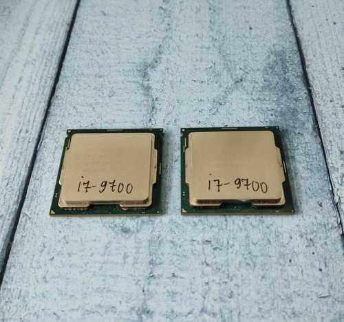 Процессор Intel Core i7-9700