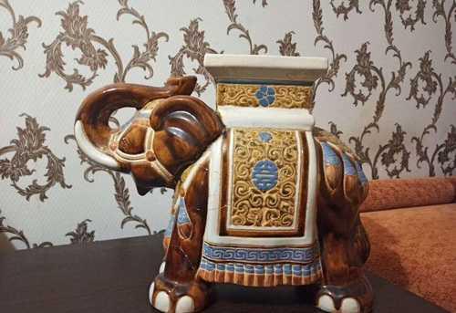 Большая керамическая статуэтка слона