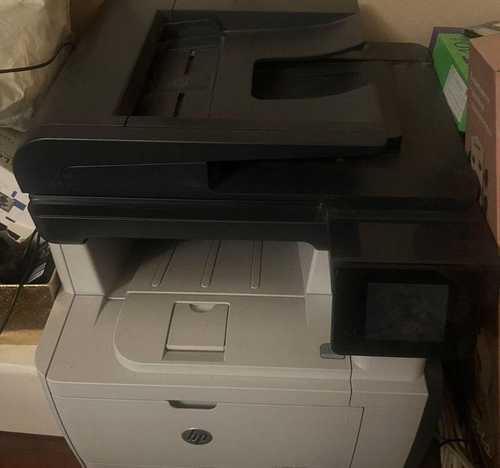 Принтер лазерный MFP цветной hp laserjet M521Dn