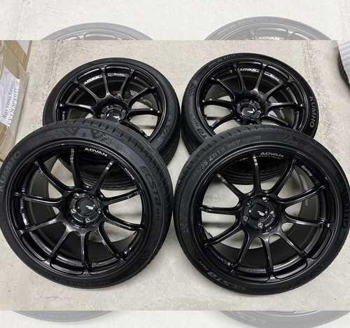 Yokohama Advan Racing RS3 19'' 9.5J  38 5*112