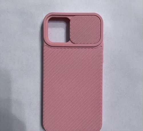 Чехол на айфон 12 с защитой камеры розовый