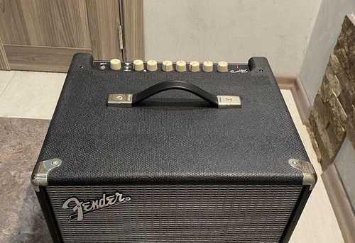 Басовый комбик Fender Rumble 100