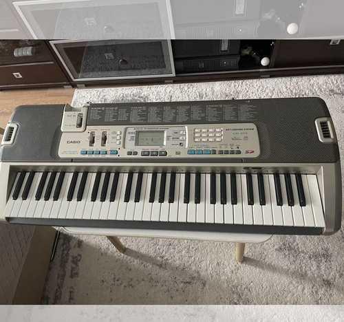 Синтезатор casio LK-215