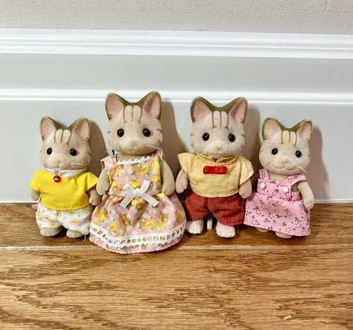 Sylvanian families семья котов