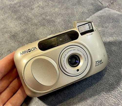 Плёночный фотоаппарат Minolta 75w Riva Zoom